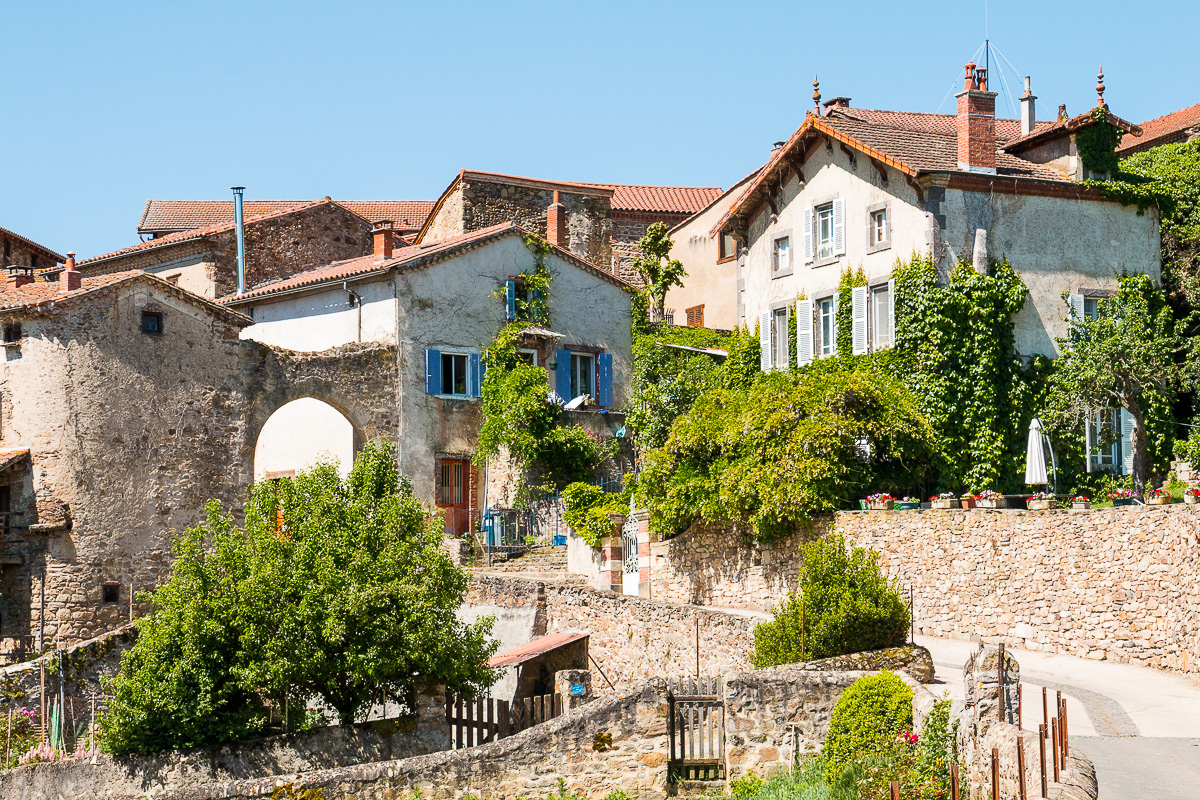Lavaudieu, plus beau village de France - La Boucle Voyageuse